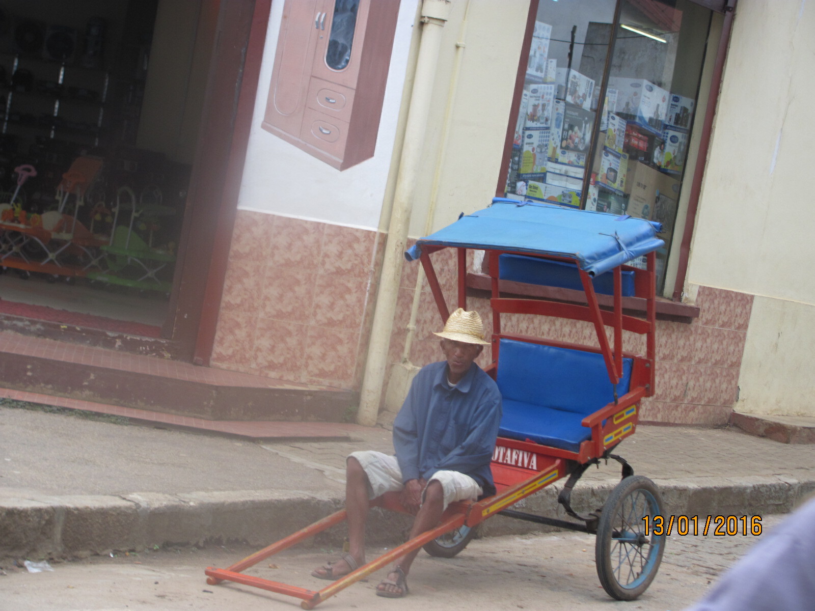 Photo ... je conduirai les pousse-pousses
