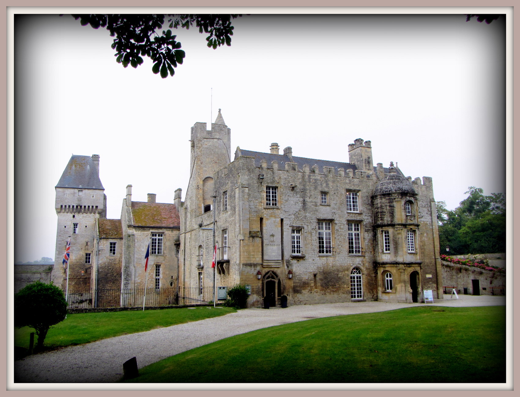 Photo LE CHATEAU de CREULLY