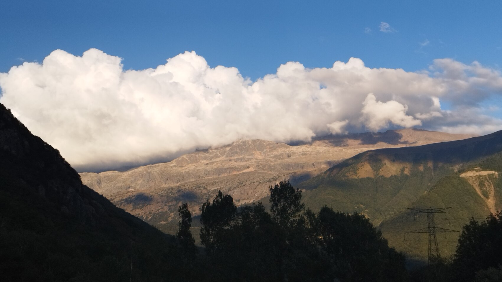 Photo Nuage sur le plateau